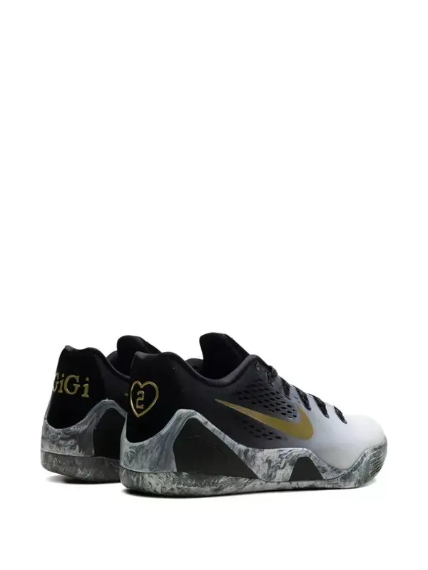 Nike Kobe Elite Low Em Protro Sneakers
