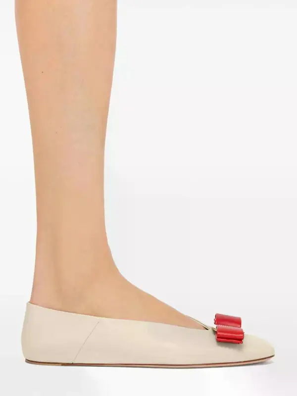 FERRAGAMO Vara Leather Ballerina Shoes