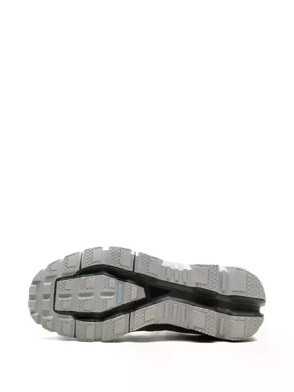 On Cloudventure Olive Sneakers - Green