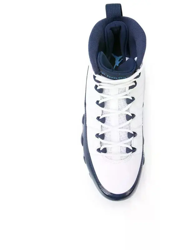 JORDAN Air Retro Unc Sneakers