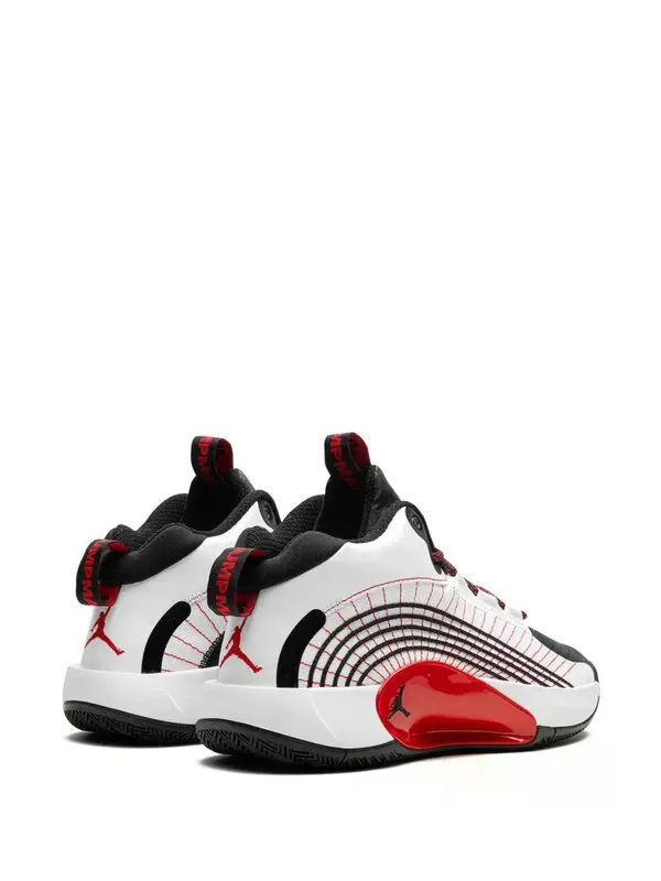 JORDAN Jumpman 2021 Sneakers