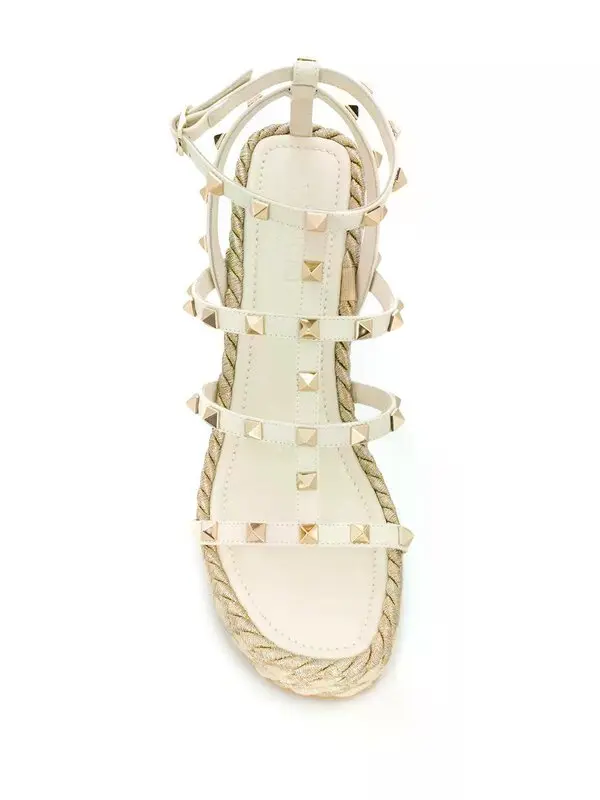 Valentino Garavani Rockstud Wedge Sandals - Neutrals