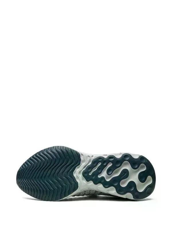 Nike React Phantom Run Flyknit 2 Sneakers - Grey