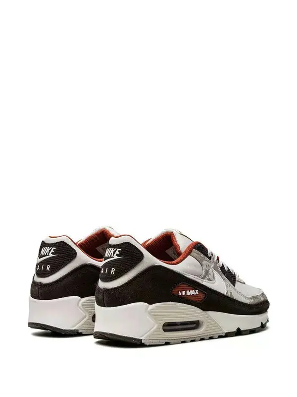 Nike Air Max 90 Se Social Fc Sneakers