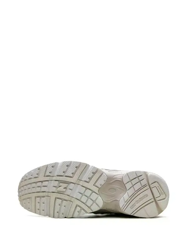 NEW BALANCE 725 Sneakers - Grey