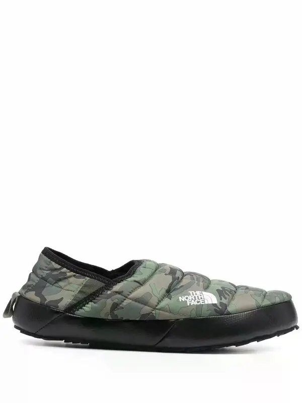 The North Face Camouflage-print Padded Slippers - Green