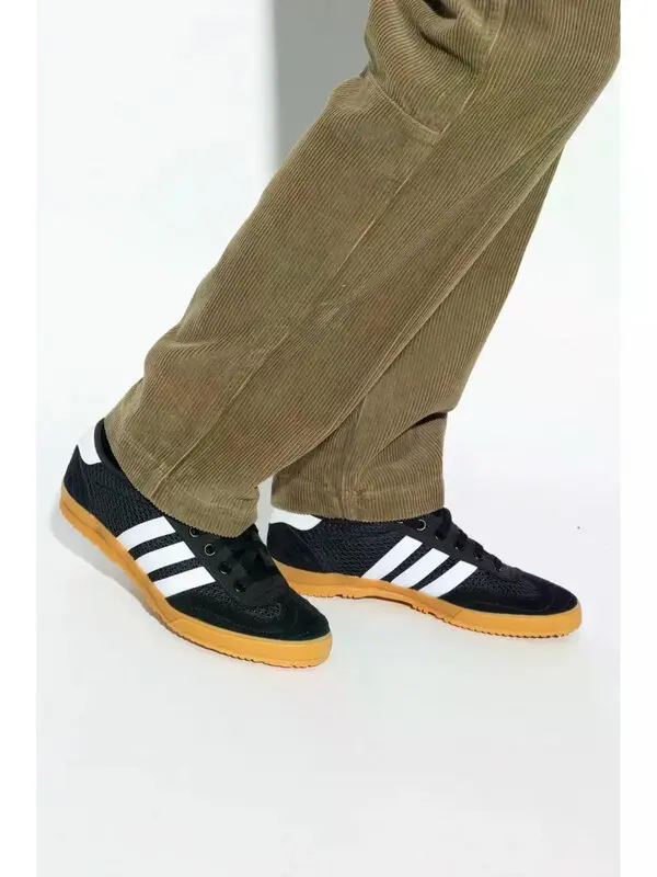 Adidas Tischtennis Sneakers