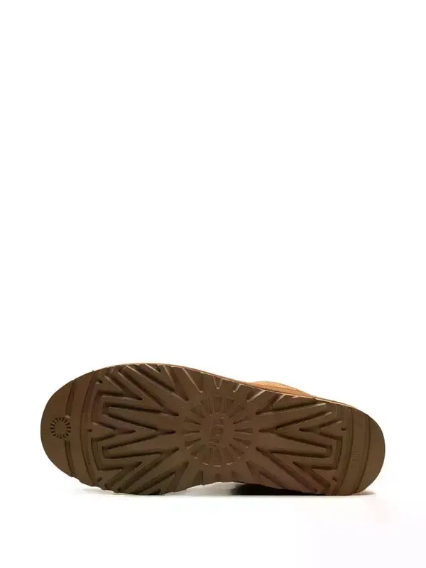 UGG Highland Hi Boots