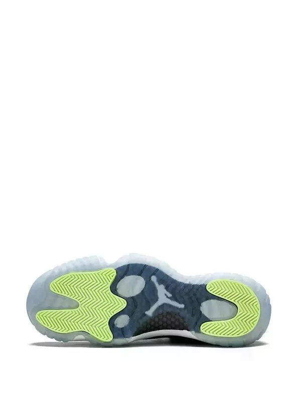 JORDAN Air 11 Retro Low Nightshade Sneakers - Black