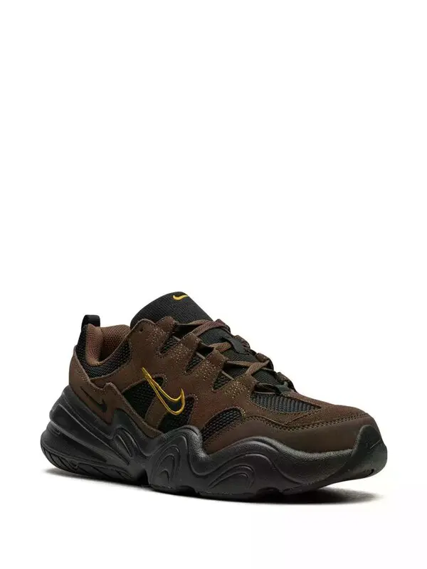 Nike Tech Hera Cacoa Wow Sneakers