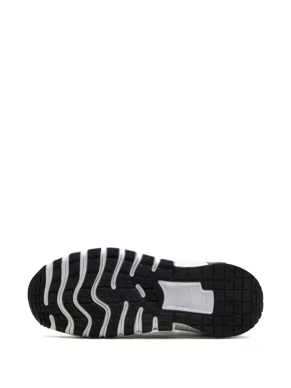 Nike Athletic Sneakers - Black