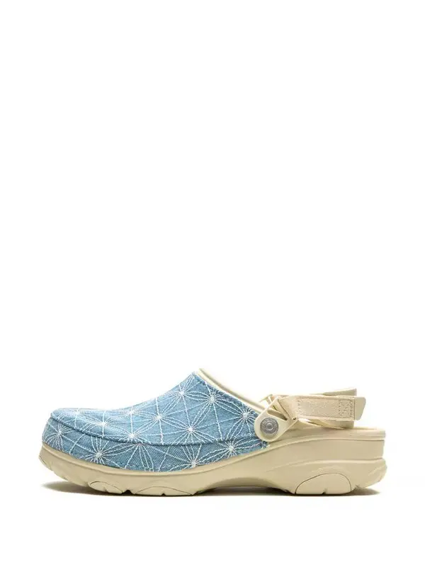 CROCS X Levi’s Classic All Terrain Shasiko Bone/ Clogs