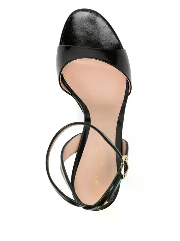 GIANVITO ROSSI Nancy Sandals - Black
