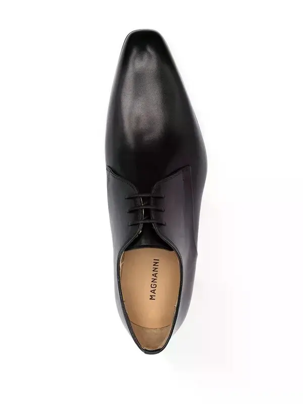 Magnanni Leather Oxford Shoes