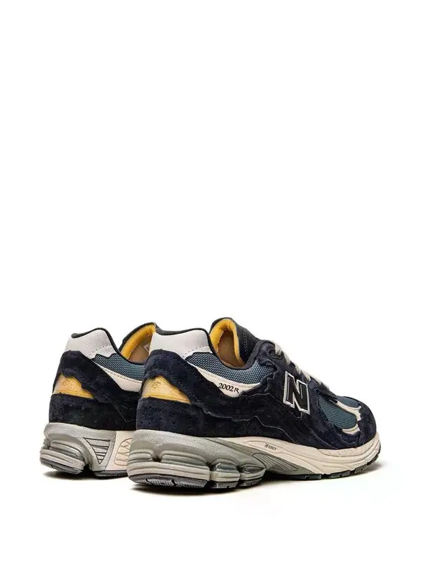 NEW BALANCE 2002r Protection Pack Sneakers
