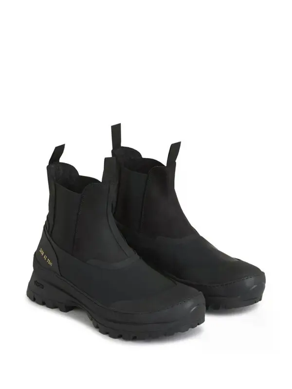 COMMON PROJECTS Leather Ankle Boots