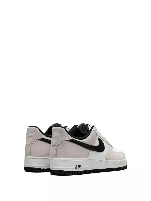 Nike Air Force 1 '07 Lv8 Sneakers - Neutrals