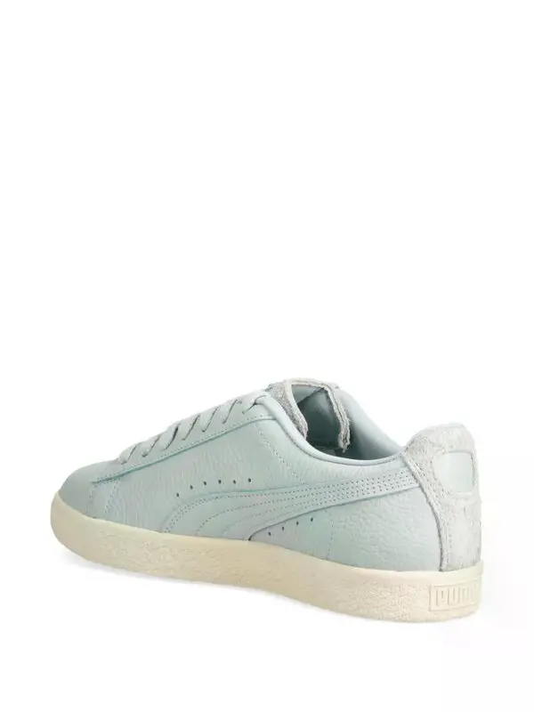 PUMA Clyde Premium Sneakers - Blue