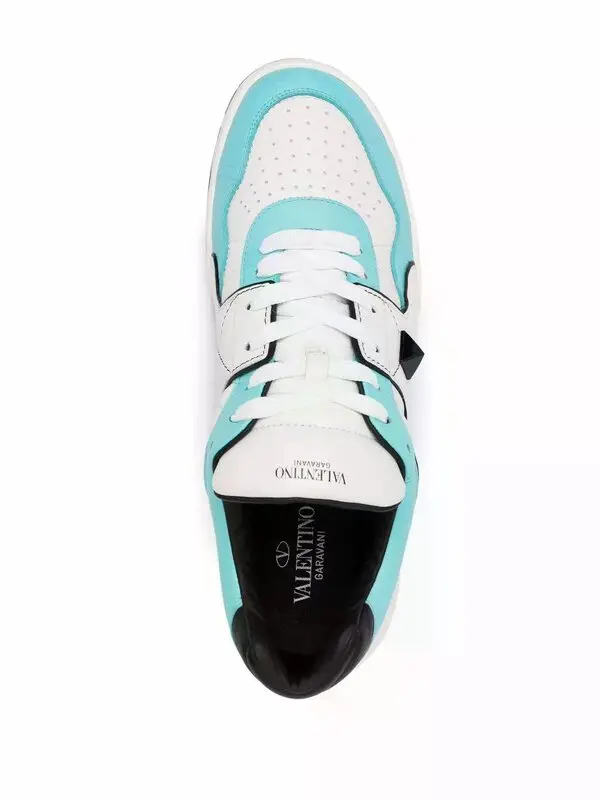 Valentino Garavani Roman Stud Low-top Sneakers