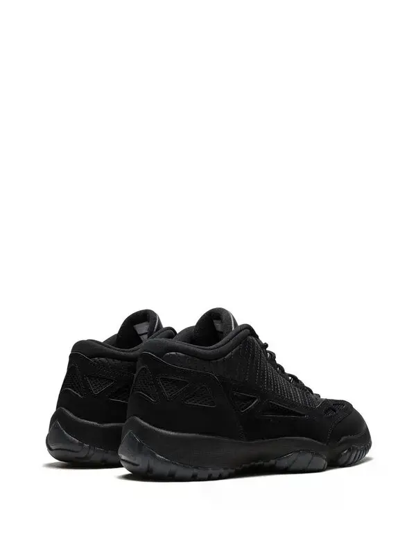 JORDAN Air 11 Retro Low Sneakers