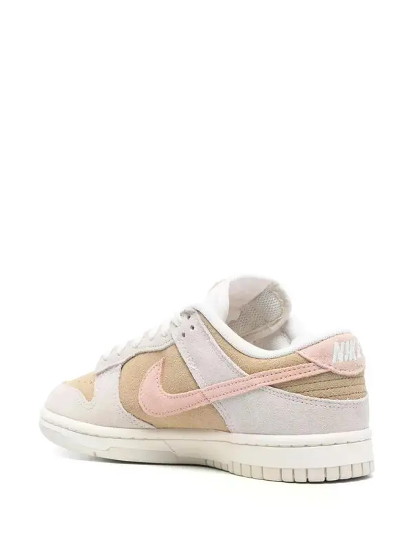 Nike Dunk Low Sneakers - Neutrals