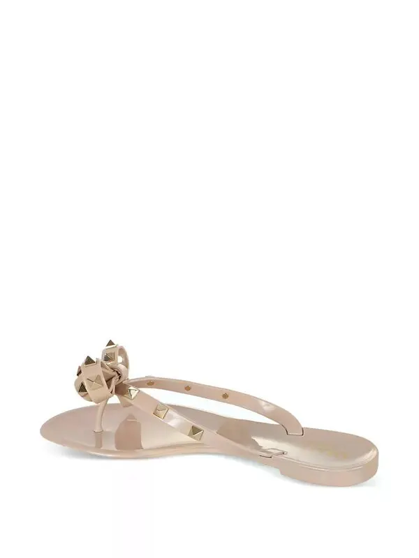 Valentino Garavani Rockstud Thong Sandals - Neutrals