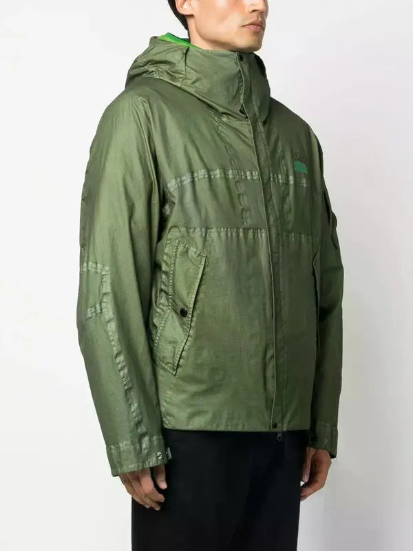 C.P. COMPANY Logo-print Reversible Down Jacket - Green