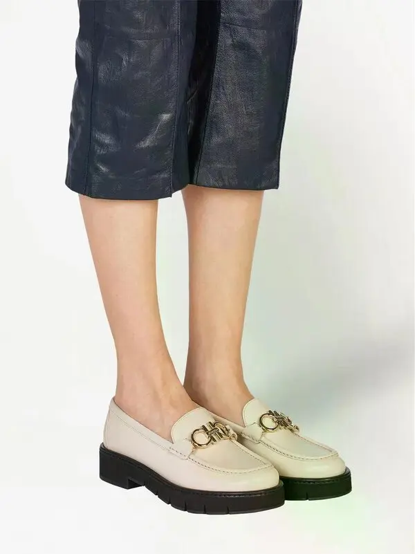 FERRAGAMO Gancini-plaque Leather Loafers