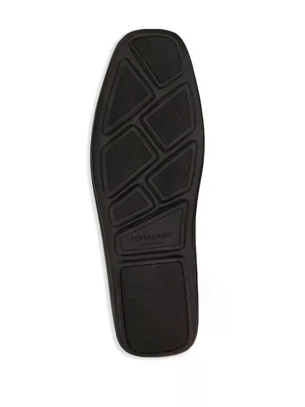 FERRAGAMO Gancini-plaque Leather Loafers