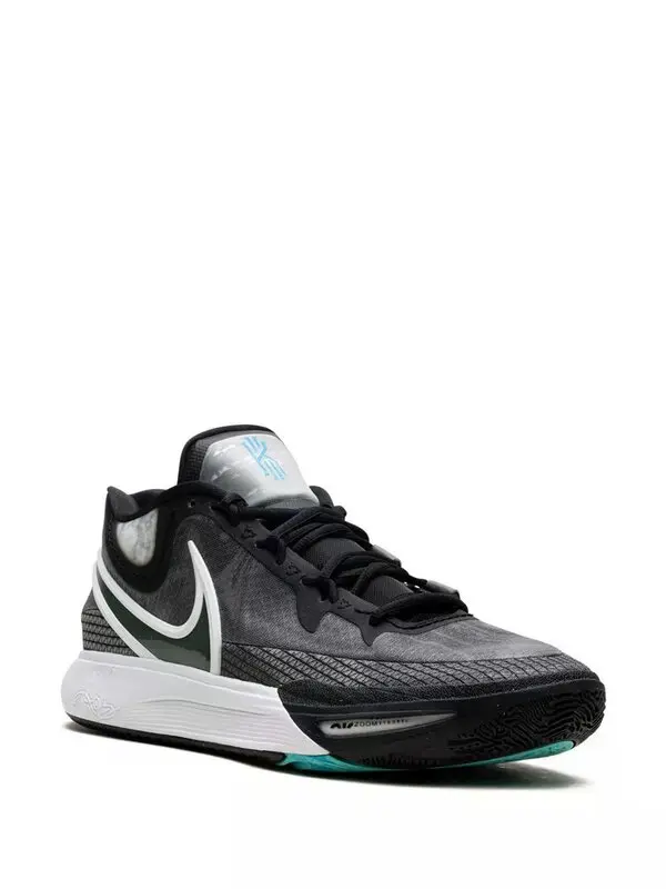Nike Kyrie 8 Sneakers