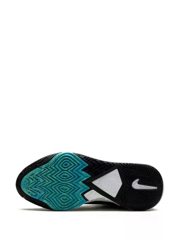 Nike Kyrie 8 Sneakers