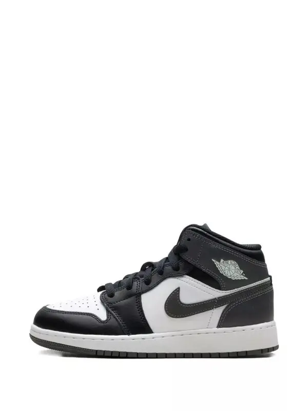 JORDAN Air 1 Mid Sneakers