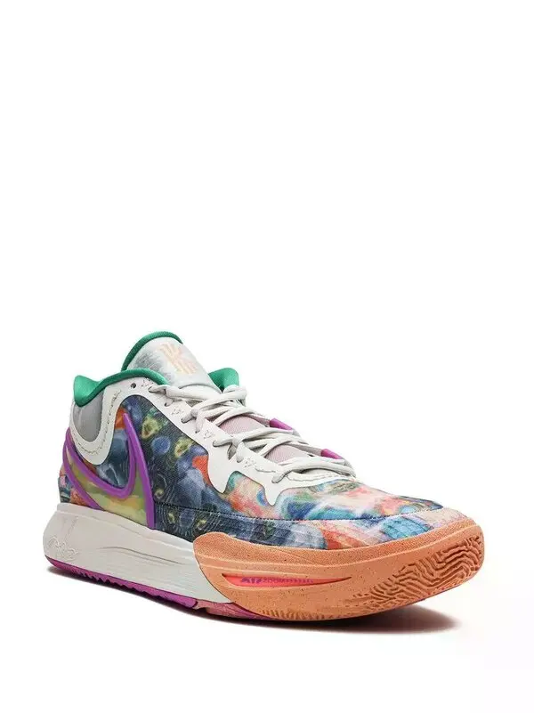 Nike Kyrie "circle Of Life" Sneakers