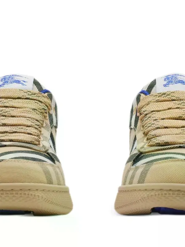 Burberry Terrace Sneakers - Neutrals