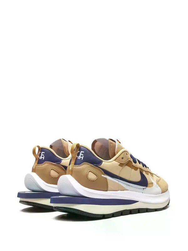 Nike X Sacai Vaporwaffle Tan Navy Sneakers - Neutrals