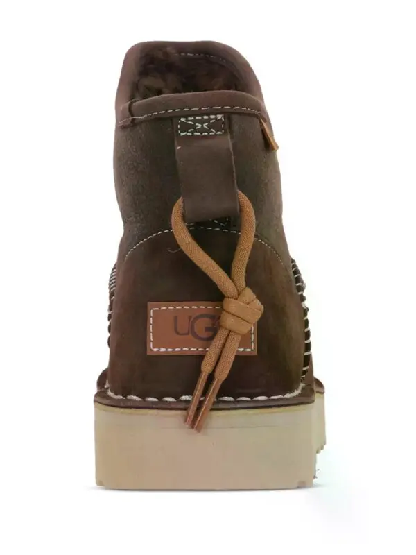 UGG Campfire Pull-on Boots - Brown