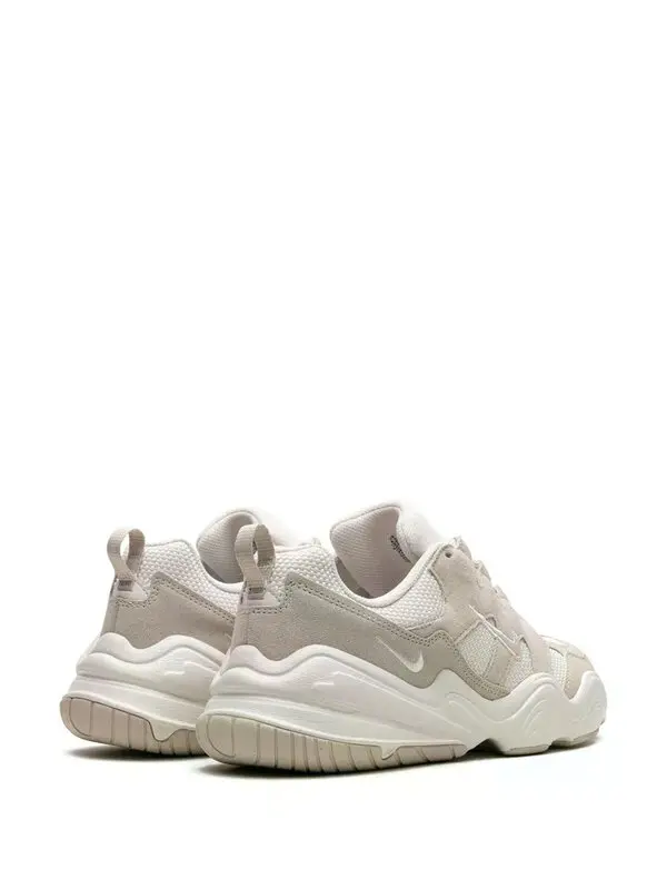 Nike Tech Hera Sneakers