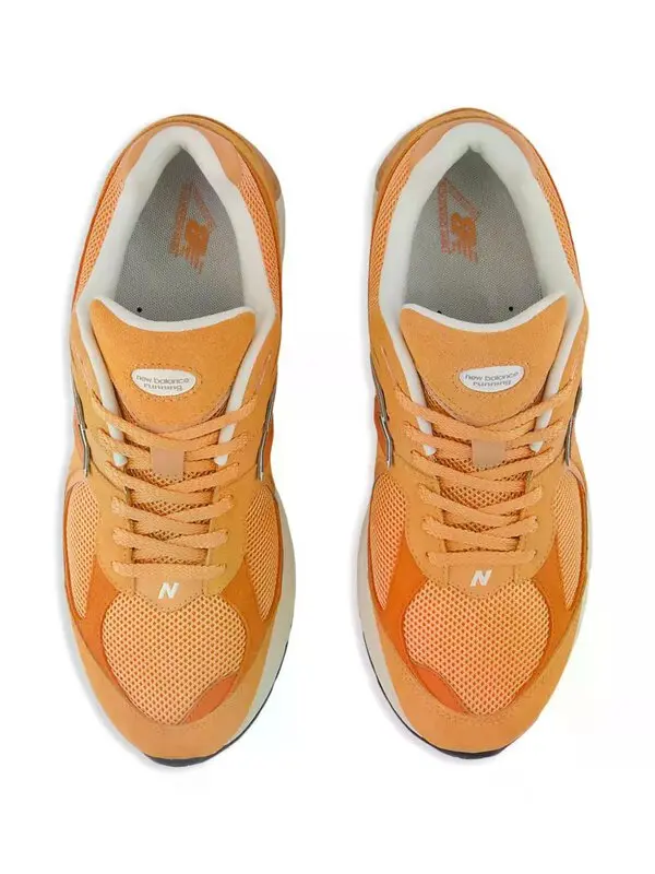 NEW BALANCE 2002r Sneakers - Orange