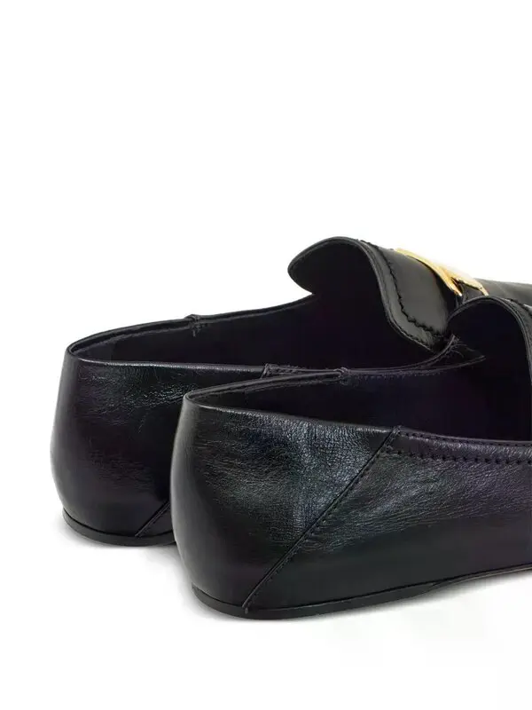 FERRAGAMO Buckle Leather Loafers - Black