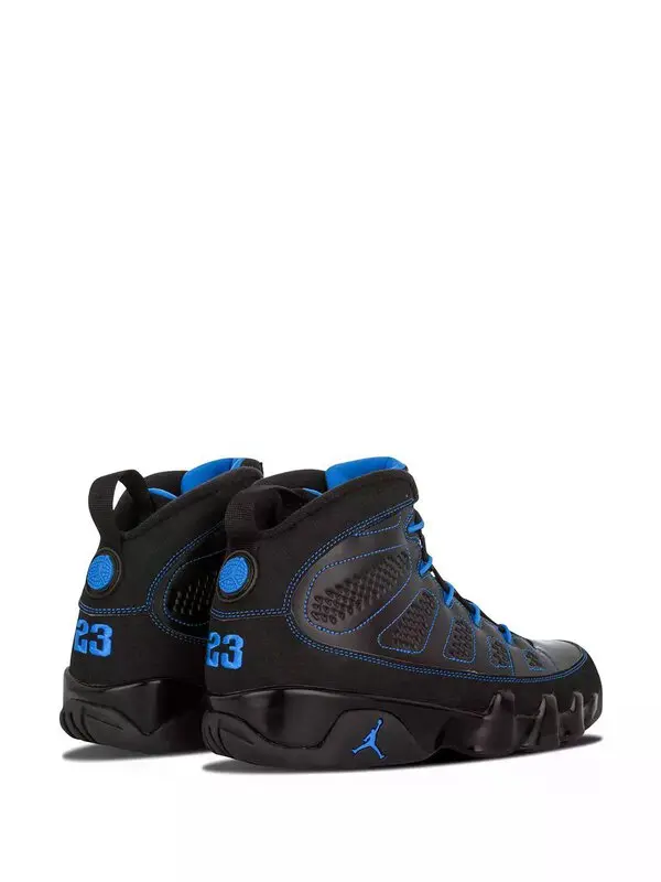 JORDAN Retro Sneakers - Black