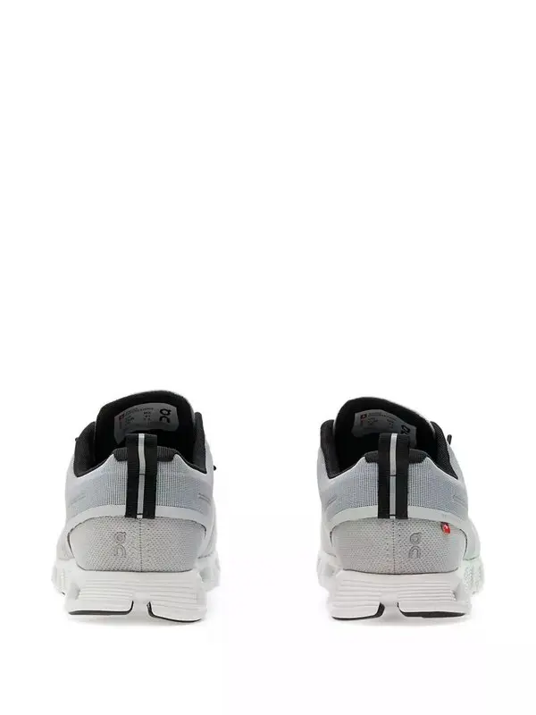 On Cloud 5 Waterproof Sneakers