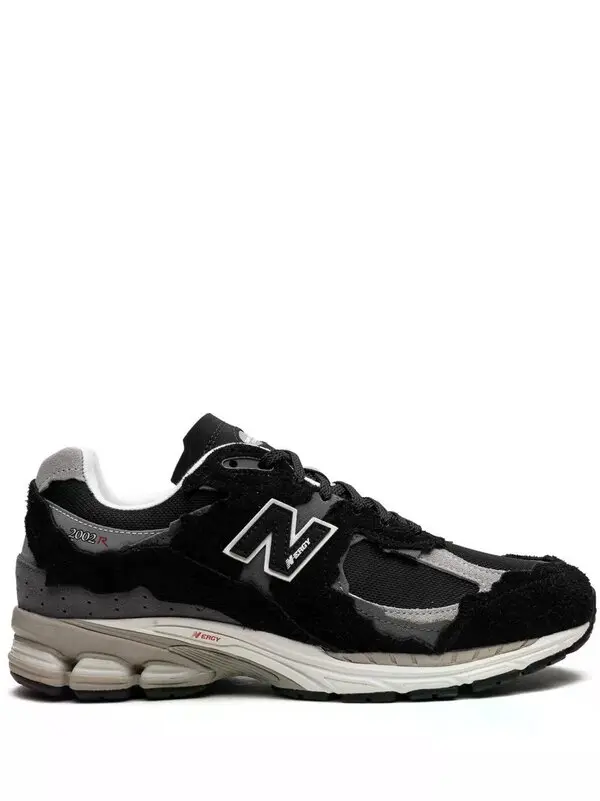 NEW BALANCE 2002r Protection Pack Sneakers