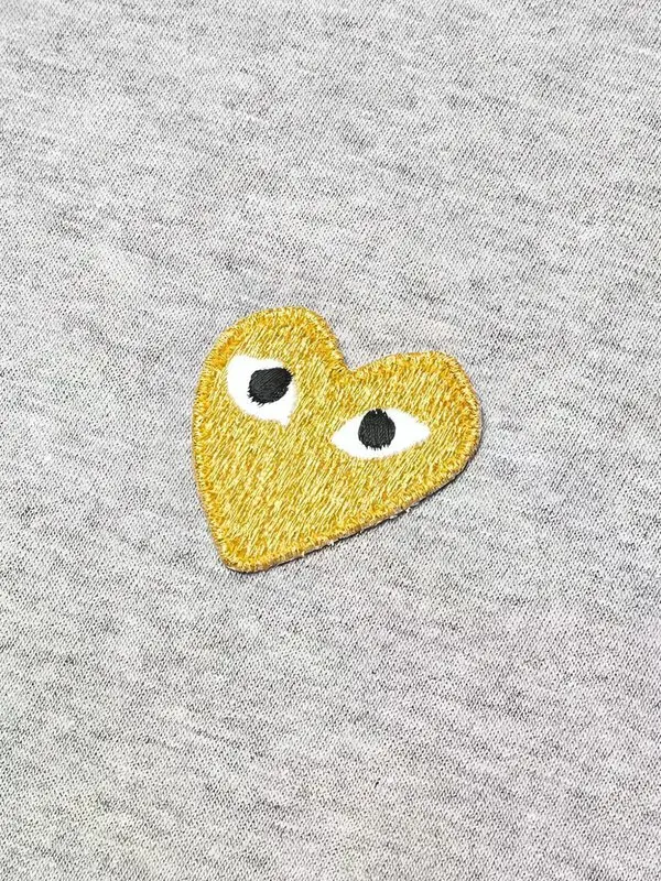 Play Comme Des Garcon Heart-patch T-shirt - Grey