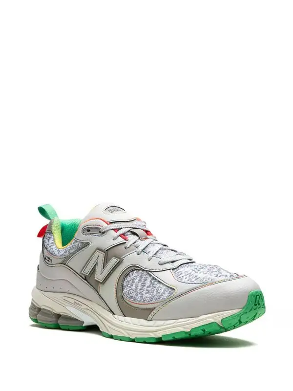 NEW BALANCE X Ganni 2002r Sneakers