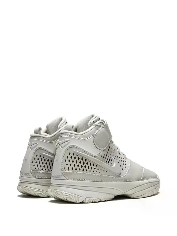 Nike Zoom Kobe 2 Fade To Black Sneakers