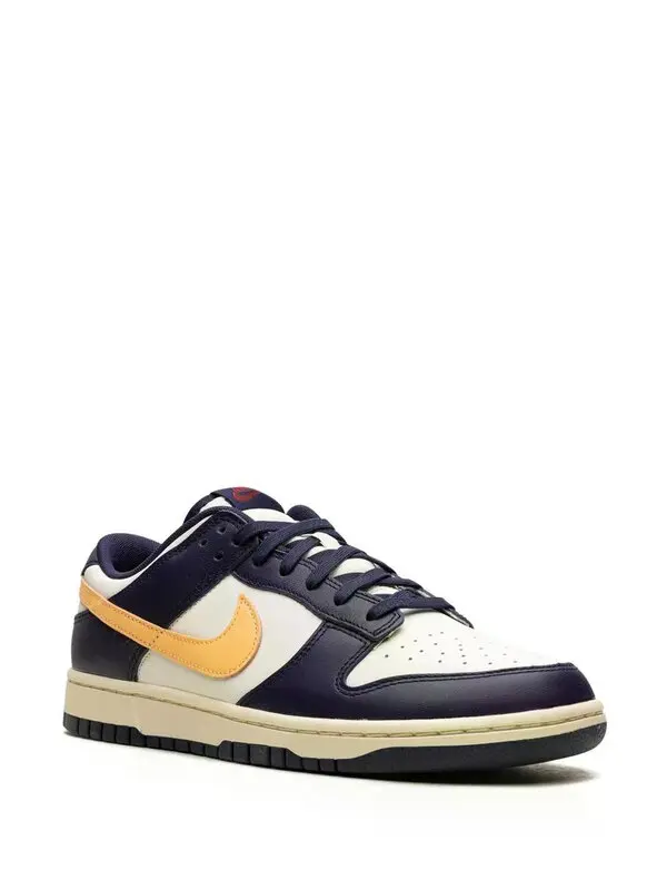 Nike Dunk Low Sneakers - Purple