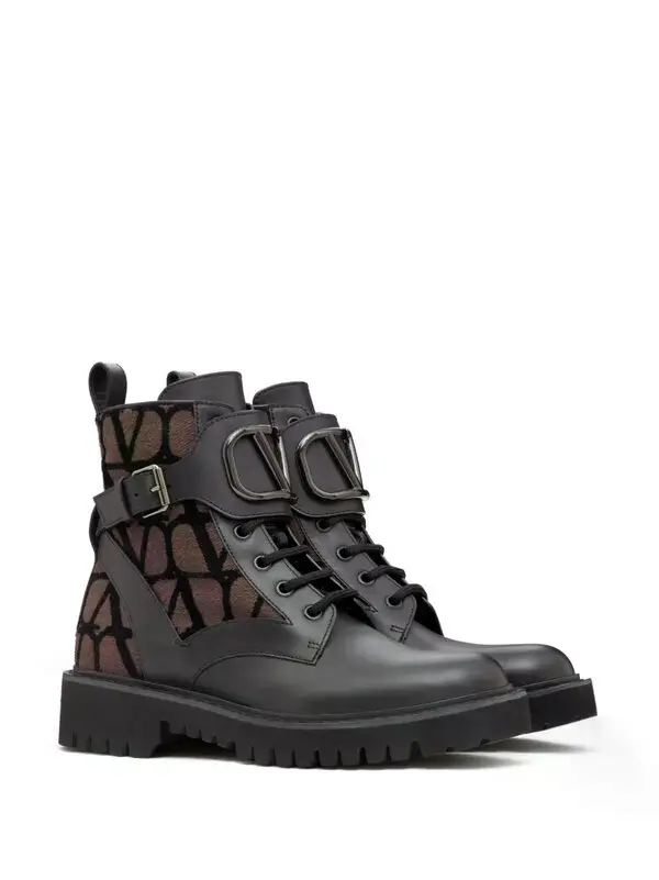 Valentino Garavani 35mm Vlogo Signature Combat Boots