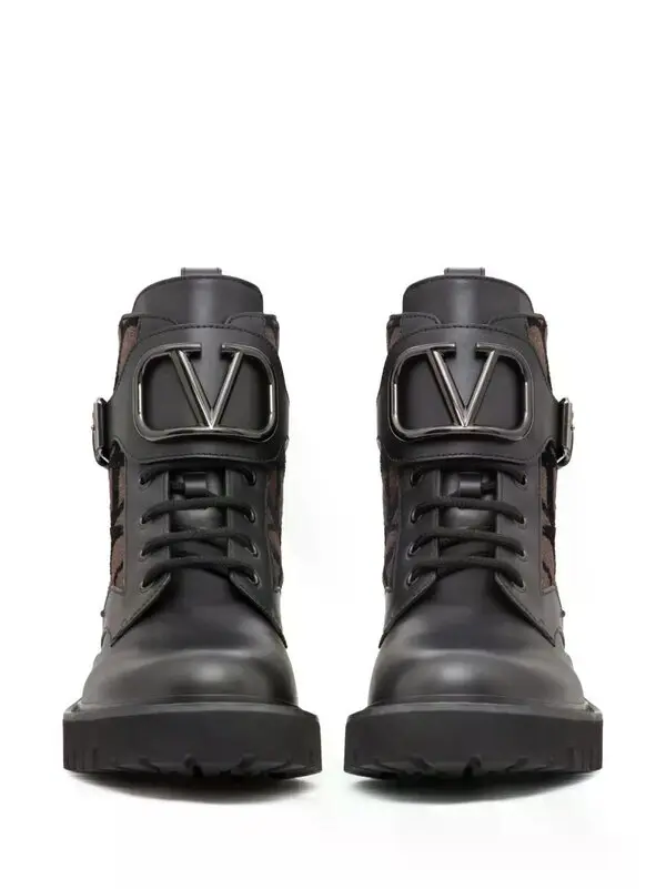 Valentino Garavani 35mm Vlogo Signature Combat Boots