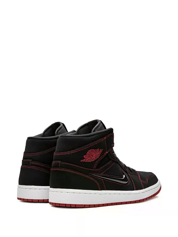 JORDAN 1 Mid Fearless Sneakers