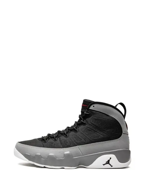 JORDAN Retro Particle Grey Sneakers - Black